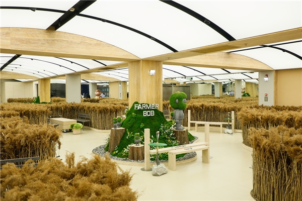 升级为以IP价值为驱动的艺术潮流品牌，FARMER BOB精准“拿捏”年轻人的潮流风_-泡泡网