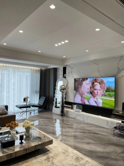 618高端电视怎么选？海信电视E8K和索尼X90L谁更值得？_-泡泡网