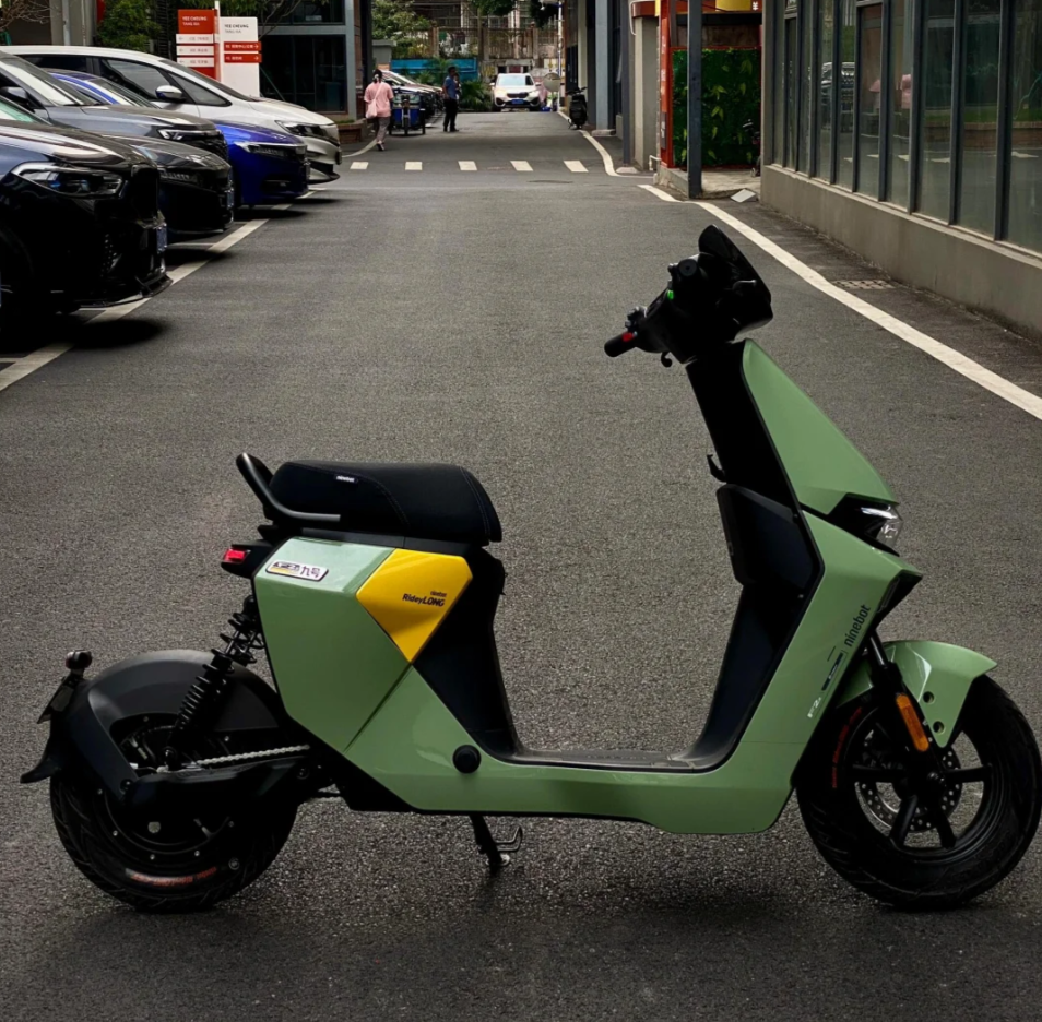 九号电动F2z 110体验怎么样？对比F90M升级有多大？一文看懂细节-泡泡网