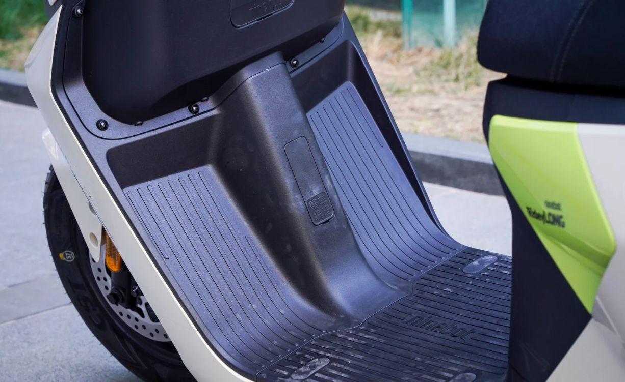 九号电动F2z 110体验怎么样？对比F90M升级有多大？一文看懂细节-泡泡网