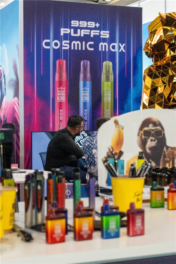 AROMA KING新品Cosmic Max在德国展展出 FEELM Max技术打造“800口+”核心竞争力-泡泡网